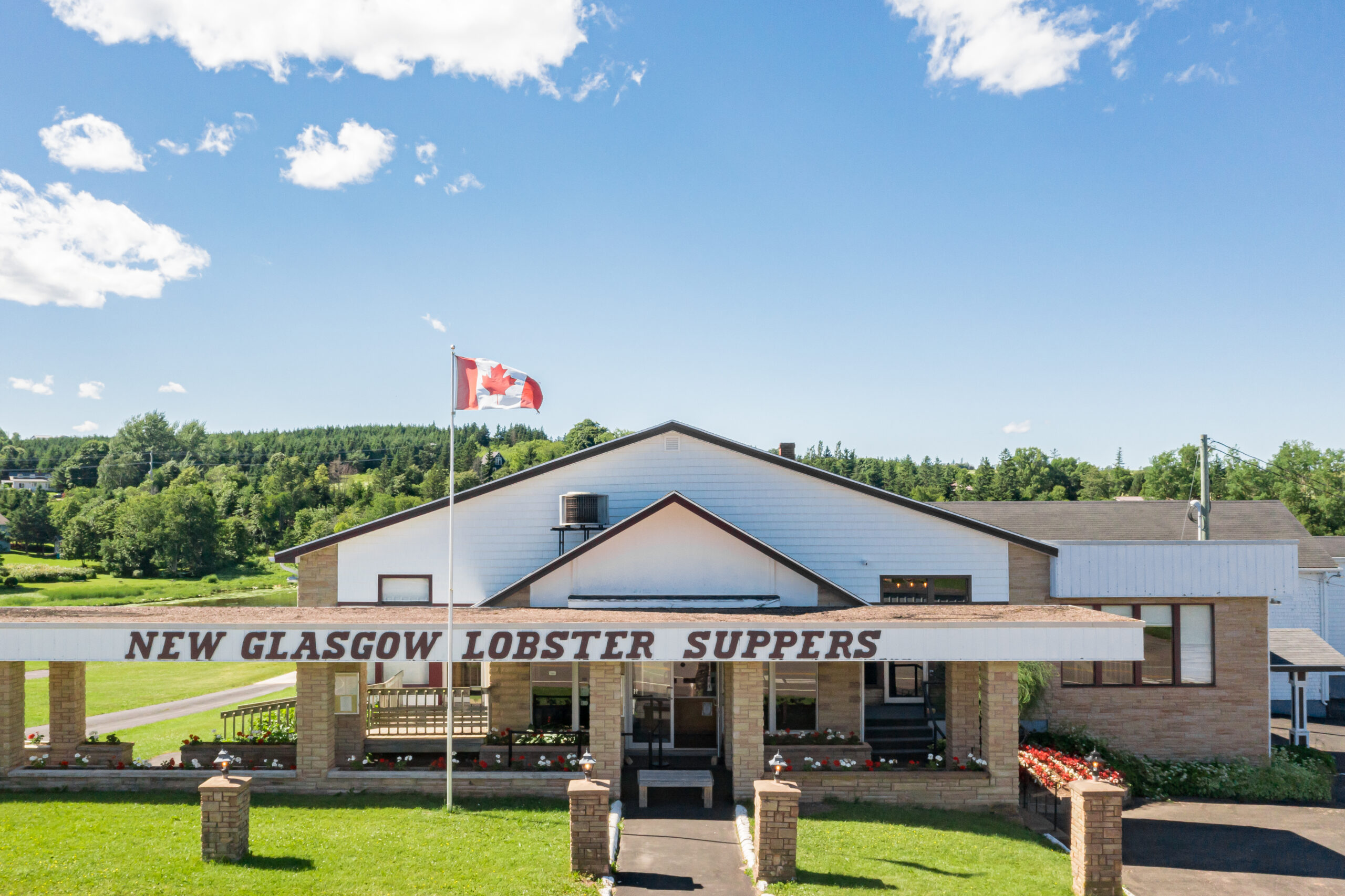 New Glasgow Lobster Suppers - Meet PEI
